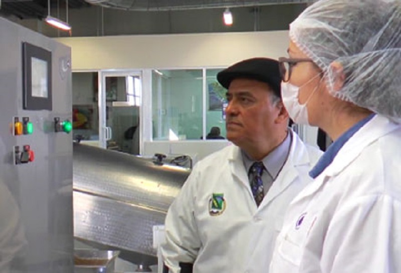 Utilizan la luz ultravioleta para la pasteurización de bebidas funcionales