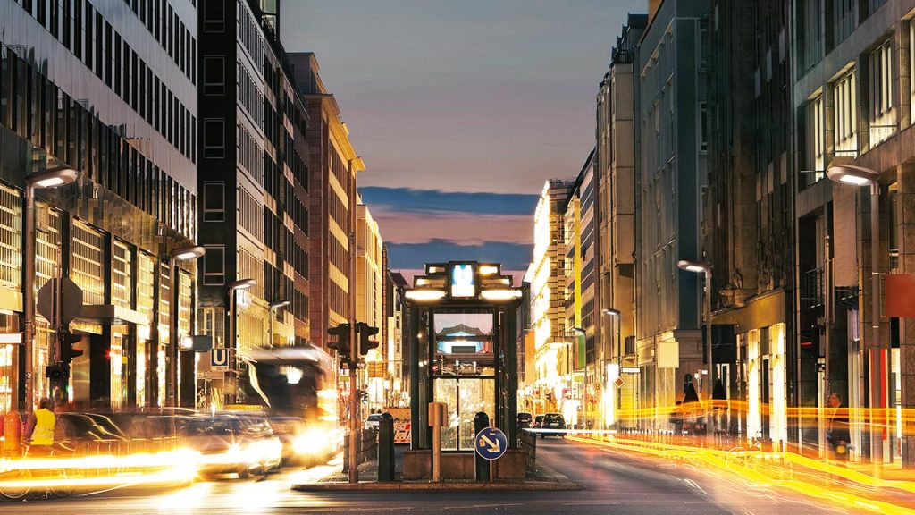 Llevando la versatilidad a un nuevo nivel con la luminaria Flow de ...