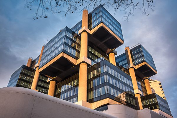 El icónico edificio Los Cubos de Madrid renace con un proyecto ...