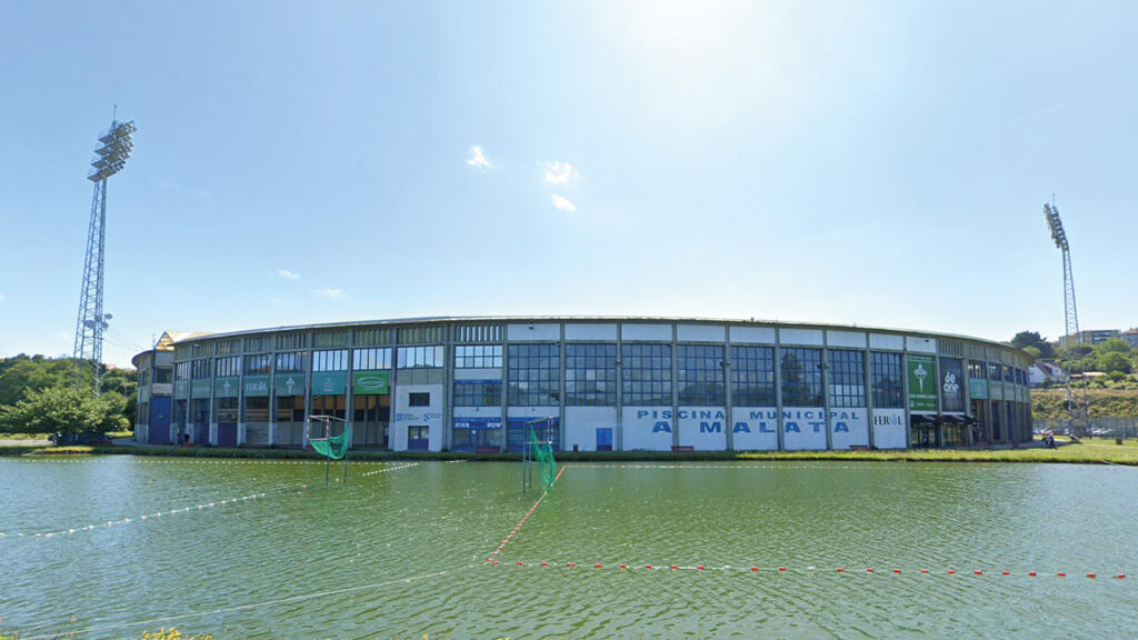 El proyecto de renovación lumínica del Estadio A Malata de Ferrol ...